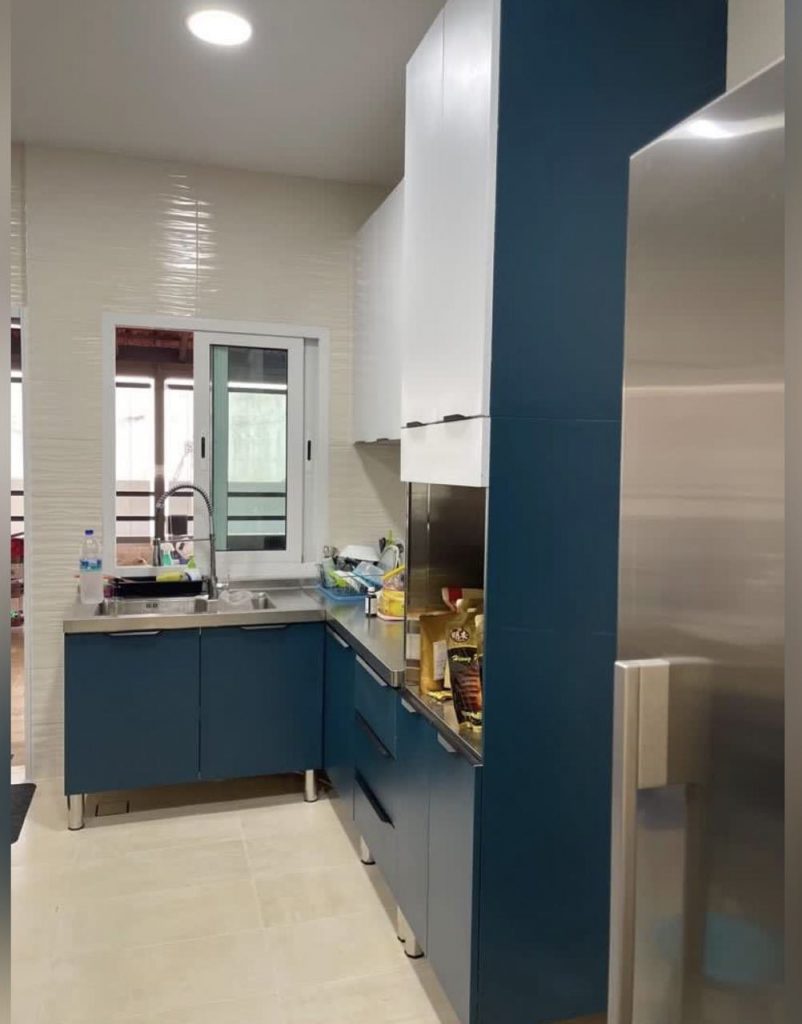 Coloured Door Modular Stainless Steel Kitchen Cabinet | Living Solution